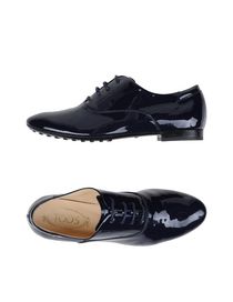 Stringate donna: scarpe stringate basse e alte, con tacco o senza tacco ...