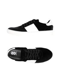 Sneakers uomo online: alte, basse, slip on, sportive o eleganti