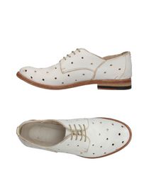 Stringate donna: scarpe stringate basse e alte, con tacco o senza tacco ...