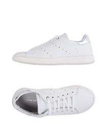 Sneakers donna online: alte, basse, slip on, con o senza zeppa