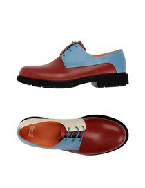 Stringate donna: scarpe stringate basse e alte, con tacco o senza tacco ...